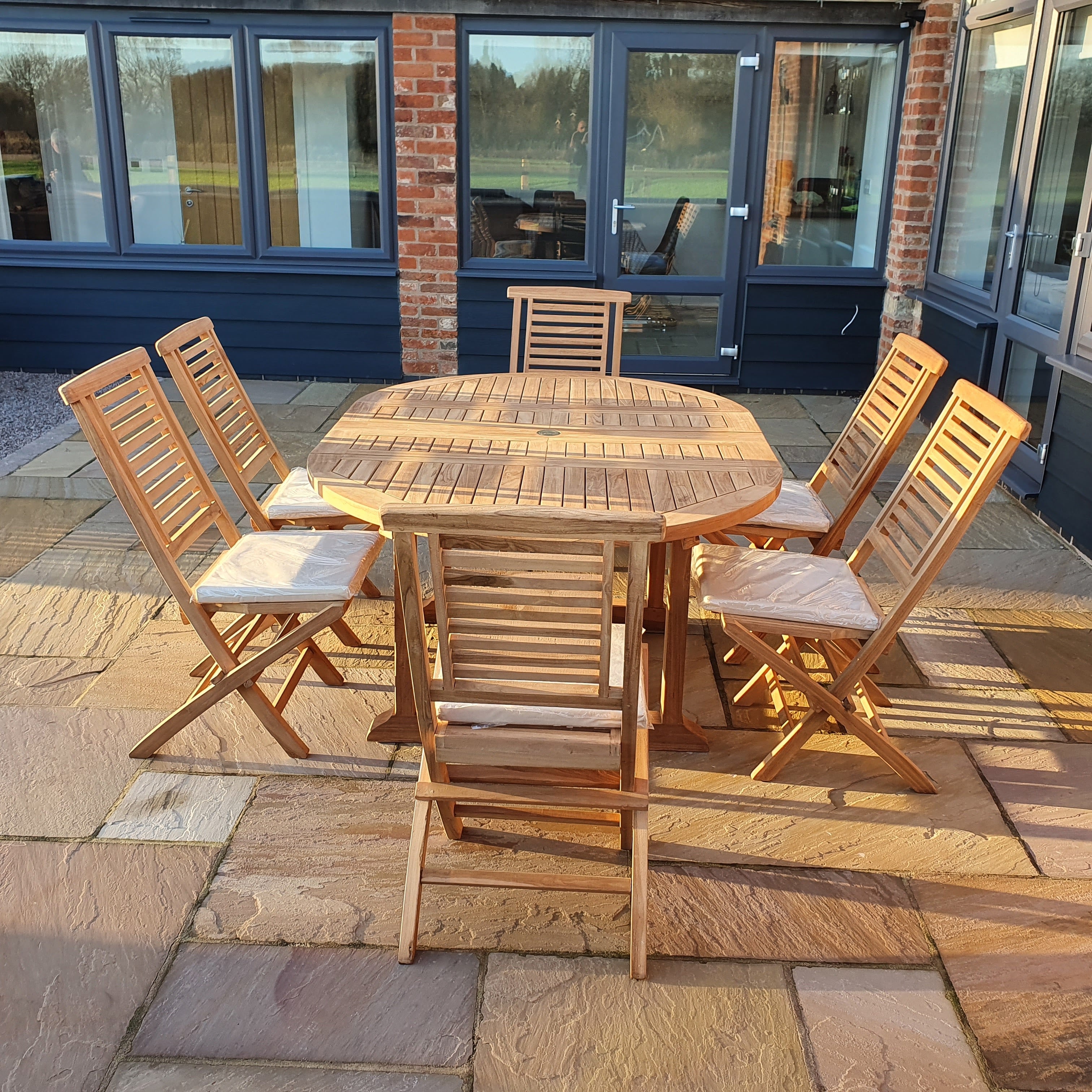 Teak Garden Furniture Round To Oval 120-170cm Extending Table (6 Foldi